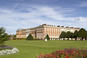 Contact – The Boleyn Hotel – Staines – Middlesex